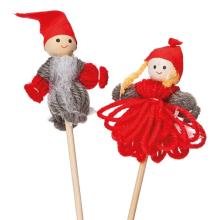 Uldnisser i rød og hvid på pind 4stk i pose (5cm+pind) Uld + Træ